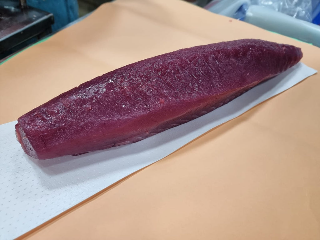 Sashimi Grade Tuna (1KG) – bringmaalu.lk
