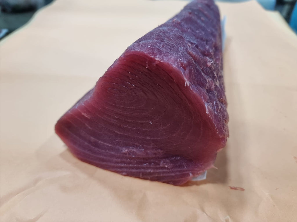 Sashimi Grade Tuna (1KG) – bringmaalu.lk